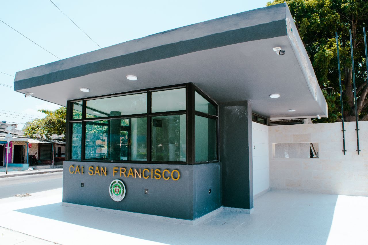 Inician construcción de siete CAI blindados en Cartagena - Visor Caribe