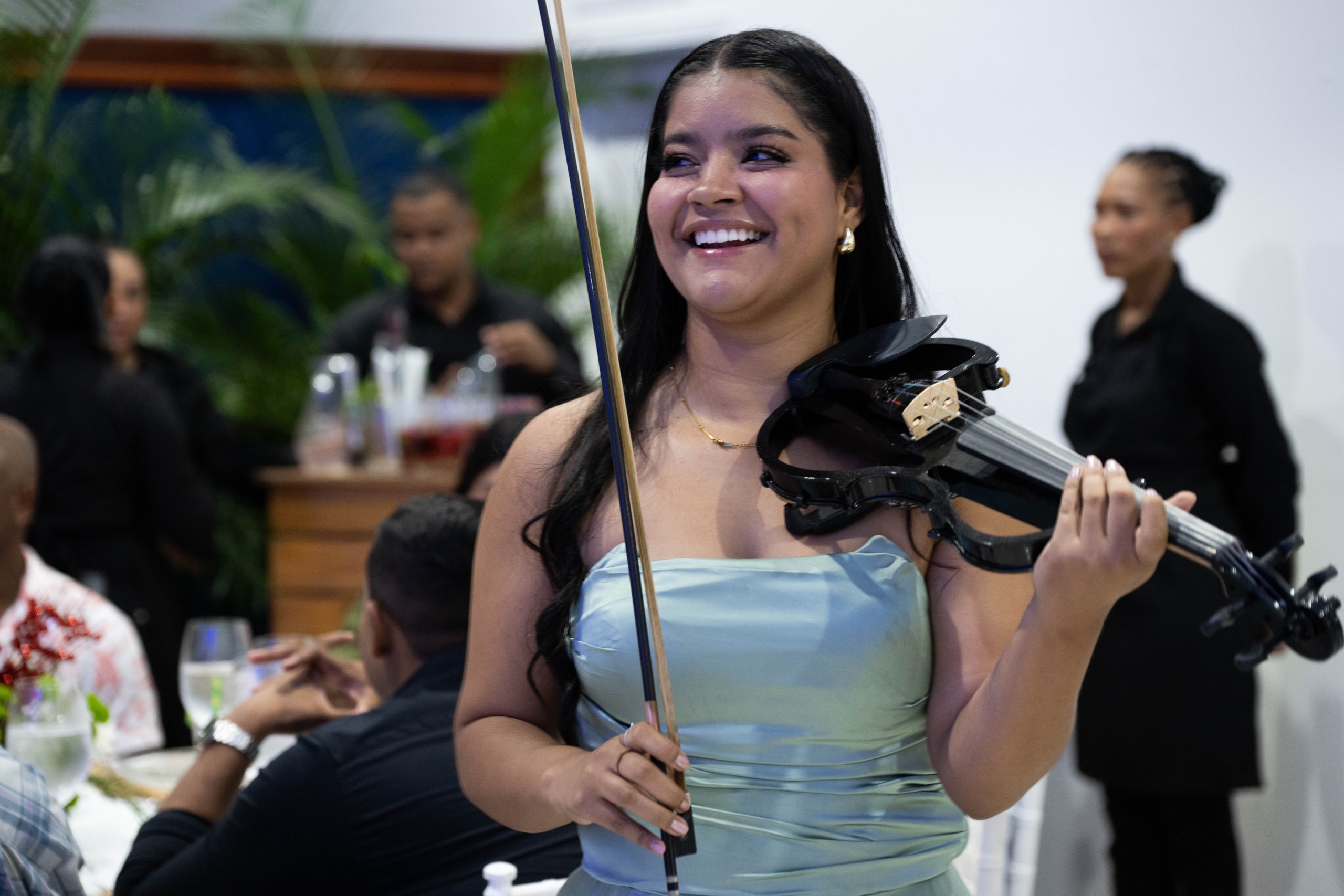 María Mónica Beltrán: entre el violín y un clarinete - Visor Caribe
